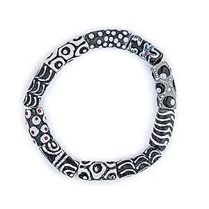 TheBeadChest African Bead Stretch Bracelet, Made in Ghana by Krobo Artisans, Unisex, African Trade Bead Style, Black