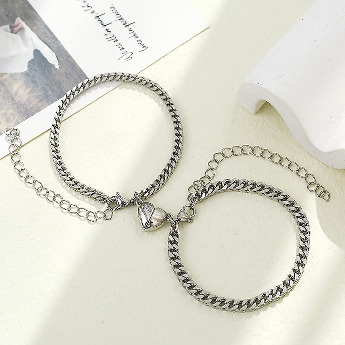 FUTIMELY 2 Pcs Couple Bracelets for Men Women Silver Gold Cuban Chain Bracelets Peach Hearts Each Other Bracelet Couple Matching Promise Mariner Thick Link for Boyfriend Girlfriend Gifts (Gold)