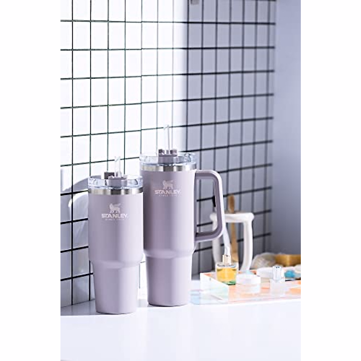 Stanley Adventure Quencher Travel Tumbler 40oz Abalone