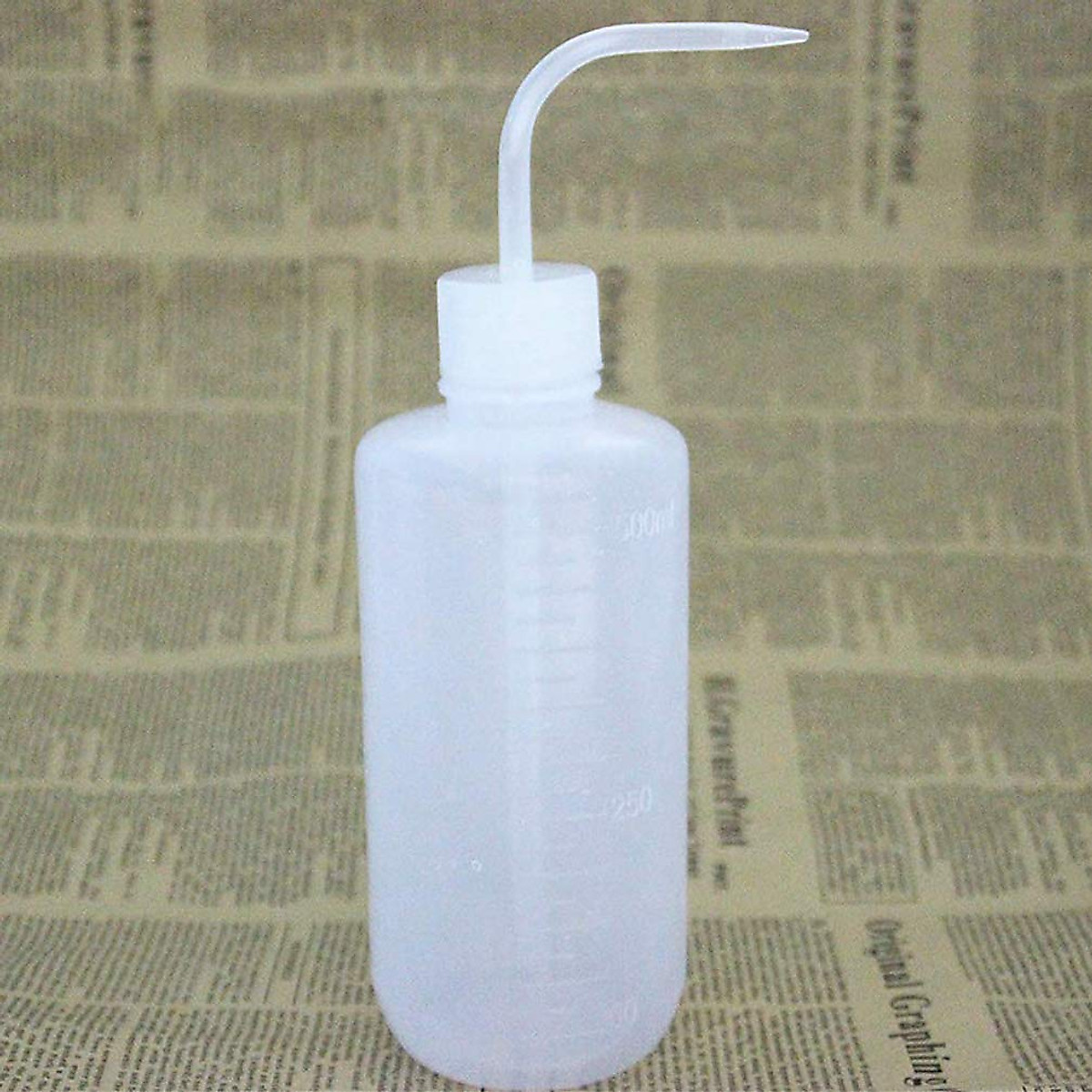 Familyhouse Watering Bottle Cans 500ML with Leak-Proof O-Ring for Indoor Plants Succulent Cactus Plastic Squeeze Wash Bottle for Medical Lab Tattoo