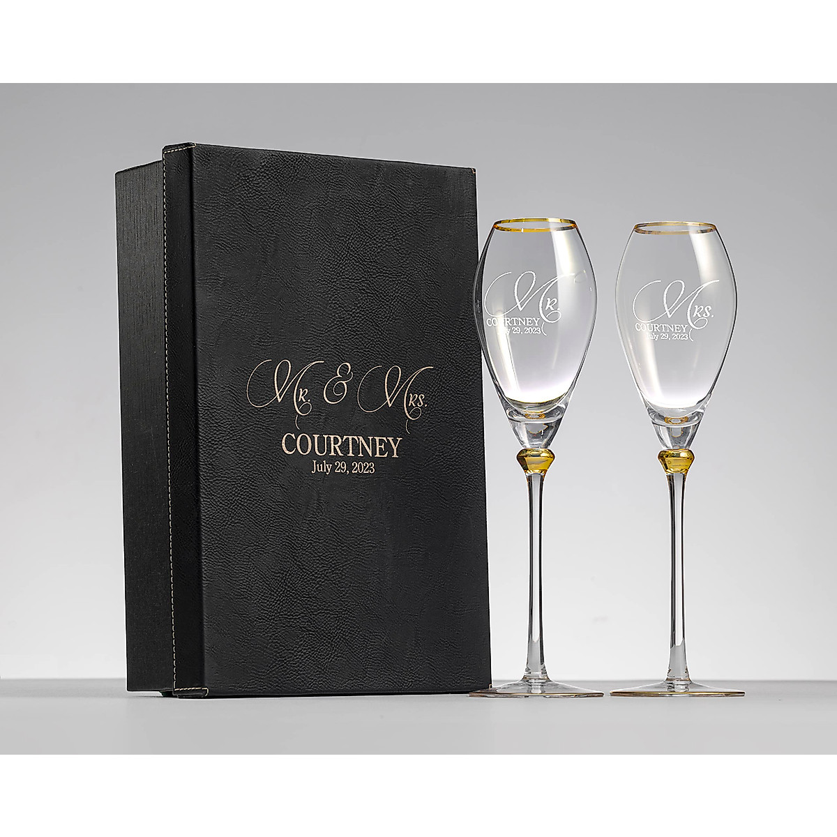 Krezy Case Set of 2 Personalized Wedding Engraved Champagne Flutes- Mr and Mrs Design - For Weddings,Parties and Anniversary