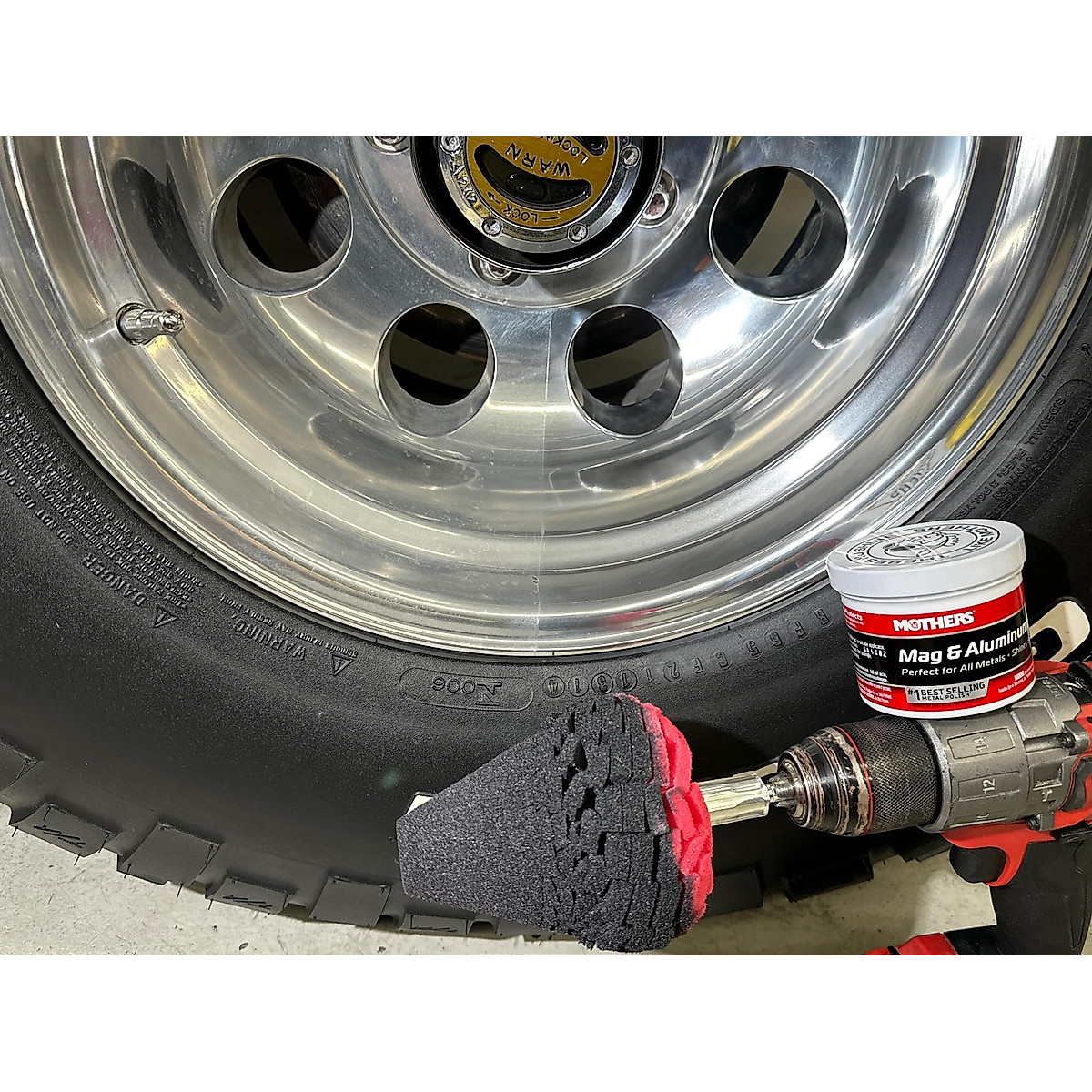 Mothers 05100 Mag & Aluminum Polish, 5 oz.