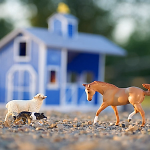 Breyer Horses Breyer Farms Home at The Barn Playset | 10 Piece Playset | 1 Stablemates Horses Included | 15" L x 4" W x 10" H | 1:32 Scale | Model 59241 , Blue