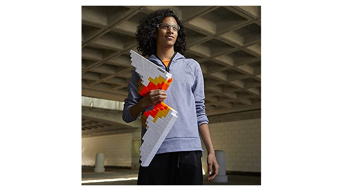 NERF Minecraft Sabrewing Motorized Blaster Bow - 8 Darts