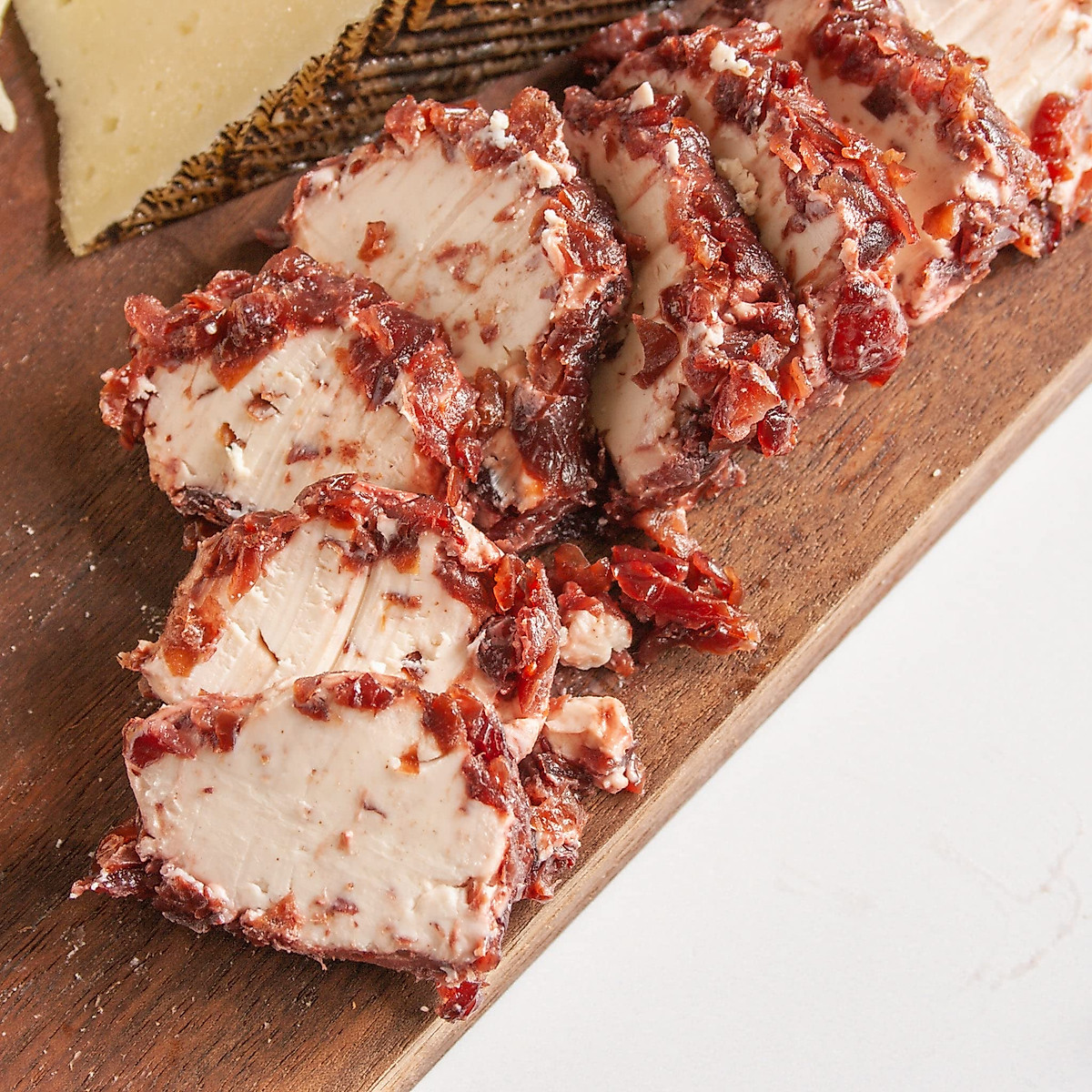 igourmet Exquisite Cheese Tasting Gift Box - This Collection Brings Together 8 Incredible Cheeses, Accompanied By Delicious and Crispy Imported Gourmet Crackers