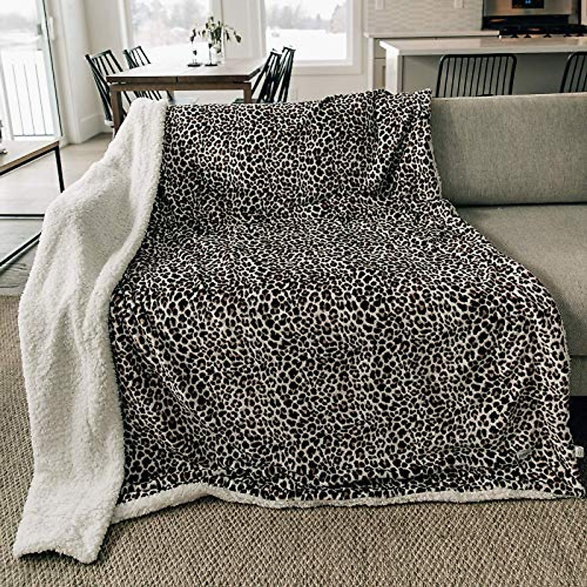 GRACED SOFT LUXURIES Throw Blanket Sherpa Fleece Minky Microfiber Reversible Soft Throw (Leopard, XL Throw 60" x 80")