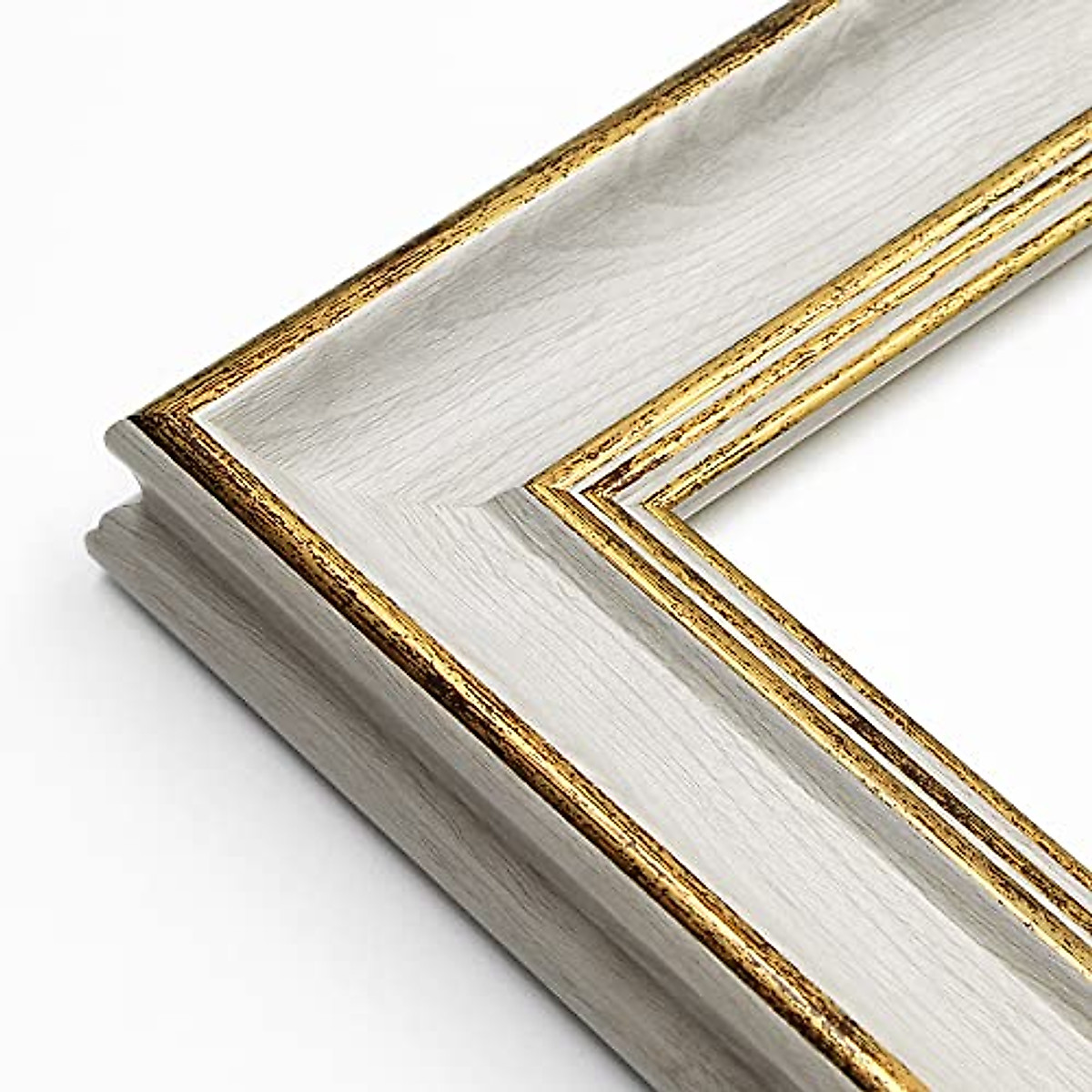 SUMGAR 8x10 Picture Frames Vintage White and Gold Famliy Friends Couple Wedding Decorative Retro Antique Photo Frames for Table Top Display Grandma Daughter Set of 2