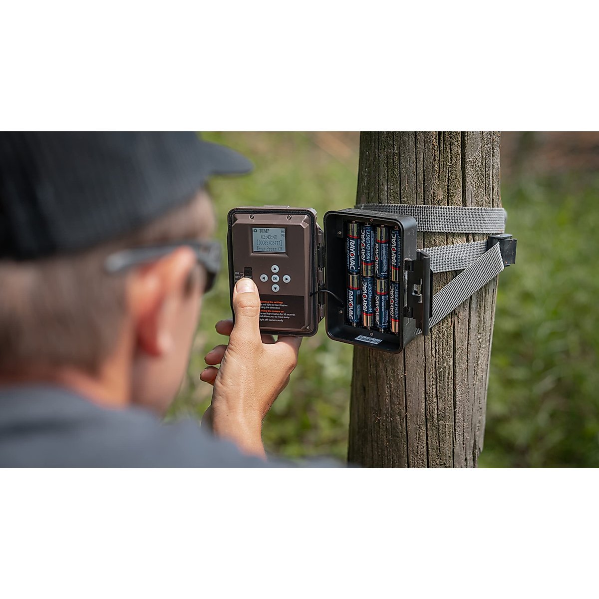 SPYPOINT FORCE-20 Trail Camera 20MP HD Video w/ 48x High Power LEDs & Infrared Boost Tech for GREAT NIGHT IMAGE, 80' Flash Range, Low Glow Backlit Setup LCD Screen