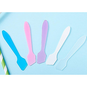 100pcs Plastic Spatulas Cosmetic Scoop Stick Spatula Applicator Tool for Mixing and DIY Mask Facial Cream Makeup Skin Care Products 3.2" Reusable (Purple)