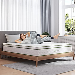 Novilla Full Mattress, 12 Inch Gel Memory Foam Hybrid Mattress with Pocketed Coil for Pressure Relief & Motion Isolation, Medium Firm Full Bed Mattress in a Box, Amenity