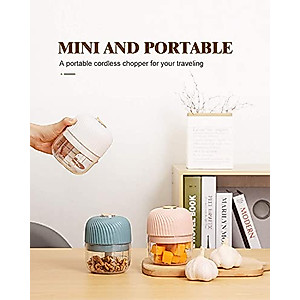 DmofwHi Electric Garlic Chopper,Cordless Mini Chopper With USB Rechargeable,304 Stainless Steel Blade,250ml Portable Electric Mini Food Chopper for Garlic,Ginger,Onion,Meat-Cream White