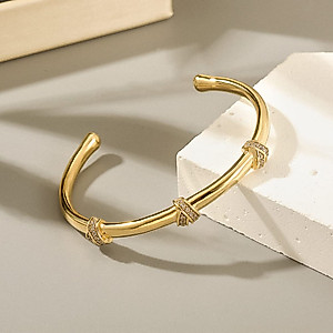 CIUNOFOR 18K Gold filledfor Her Women Bracelet Bangle with Cubic Zirconia Stones Hinged Jewelry with Crystal Oval Love For Men Friendship Birthday Present