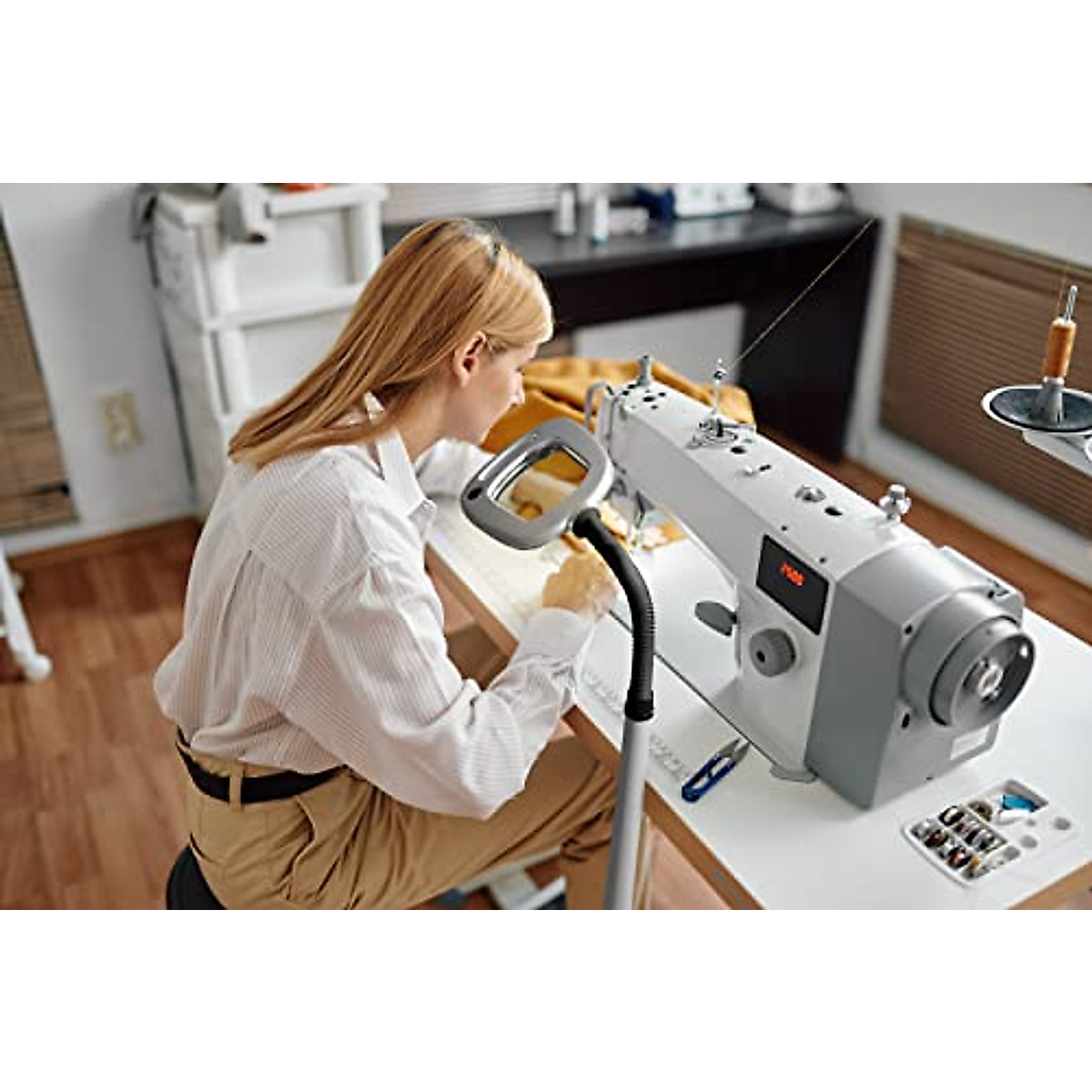 LIGHT IT! By Fulcrum, 20072-401 MultiFlex LED Floor Magnifier Lamp, Silver, Single pack