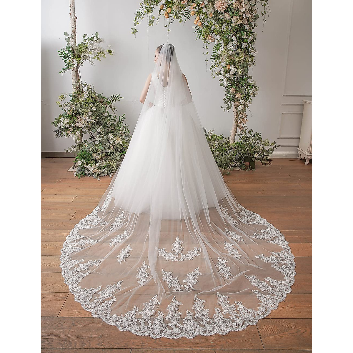 EllieHouse Womens 1 Tier Cathedral Lace Wedding Bridal Veil With Metal Comb Ivory X60