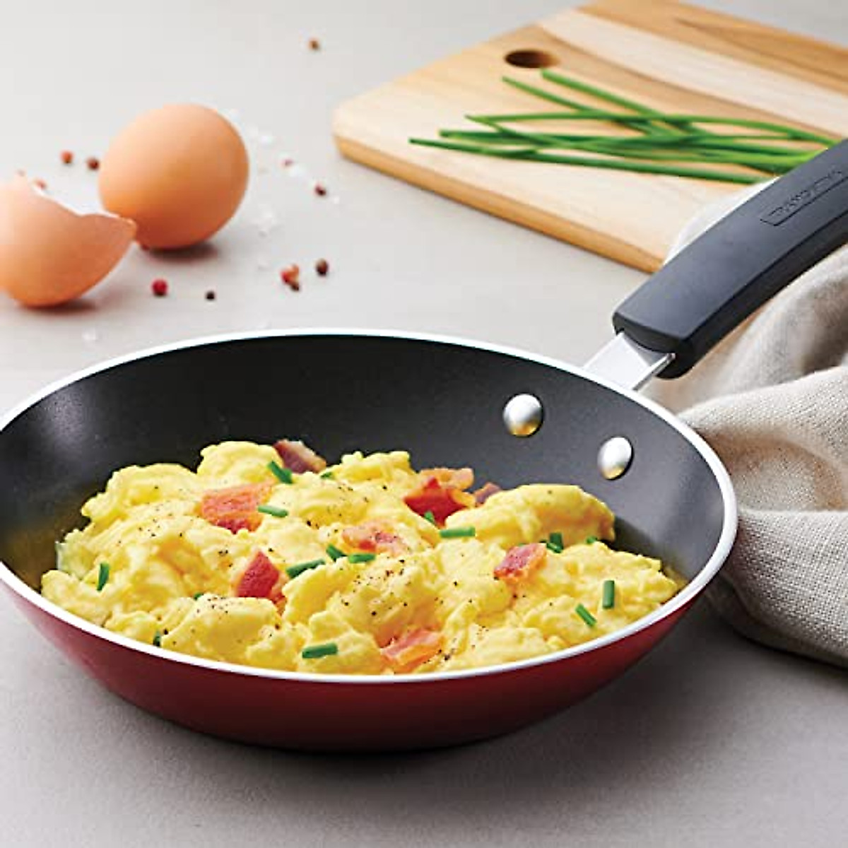 Tramontina Sicilia 8 in Aluminum Nonstick Sauté Pan - Raspberry