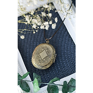 JewelryLand Handmade Oval Shaped Pressed Flower Vintage Photo Locket Resin Long Necklace (Forget Me Not), blue, pink, yellow, purple