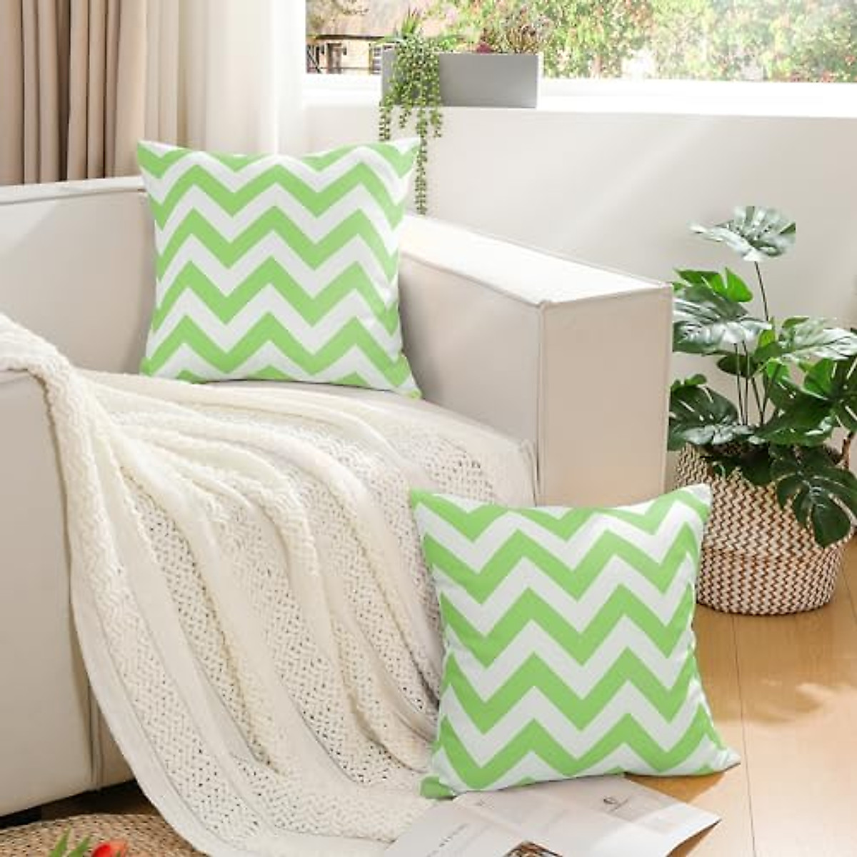 Lewondr Outdoor Throw Pillow Covers 18×18 Inch, 2 Pack Waterproof Striped Throw Pillow Cases, Decorative Outdoor Couch Pillow Covers for Cushion Patio Porch Farmhouse Garden Balcony, Green & White