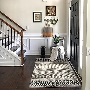 Nailttos 3x5 Rug for Living Room, Ultra Soft Non Slip Moroccan Washable Rug, Distressed Entry Rug Low-Pile Throw Rug Carpet Black Rug for Bedroom Kitchen Living Room Dinning Room