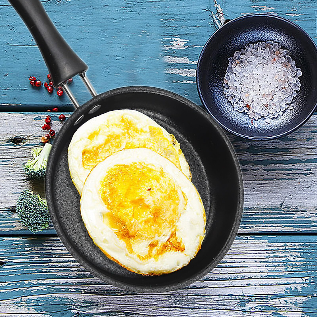 SunshineFace Egg Frying Pan, Nonstick Frying Pan with Lid, Mini Cooking Frying Pan, Smoke- Free Camping Stone Cookware, 4. 7 inch