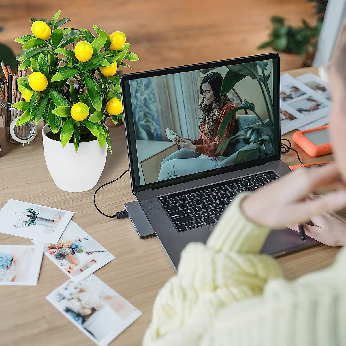 WIVAYE Artificial Lemon Tree Plant Decor, 9.65 Lemon Tree Indoor Plant, Artificial Flowerpot Lemon Bonsai for Office Table Stair Balcony Garden Home Decor, 3.74 x 9.65inch