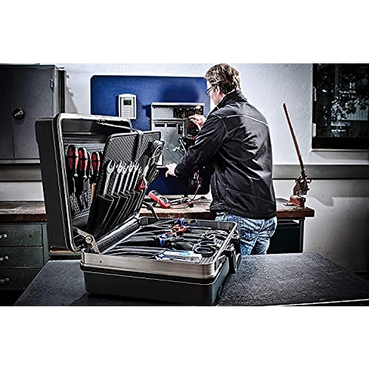 B&W International GO Portable Wheeled Rolling Tool Case Box with Pocket Boards, Black