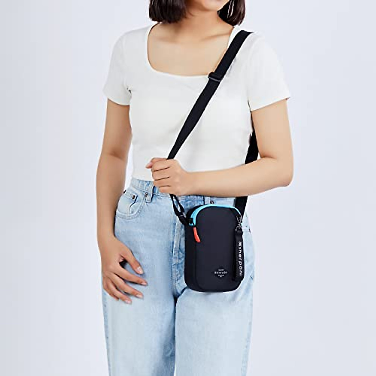 Sherpani Rogue, Small Crossbody Bag, Lightweight Shoulder Bag, Cross Body Purse, Crossbody Bags for Women, RFID Protection (Chromatic)