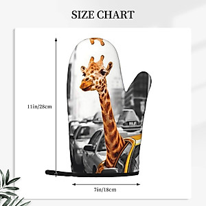 Giraffe in New York Silicone Oven Mitts Heat Resistant Non-Slip BBQ Gloves Kitchen Mittens for Cooking Baking Grilling 1 Pair