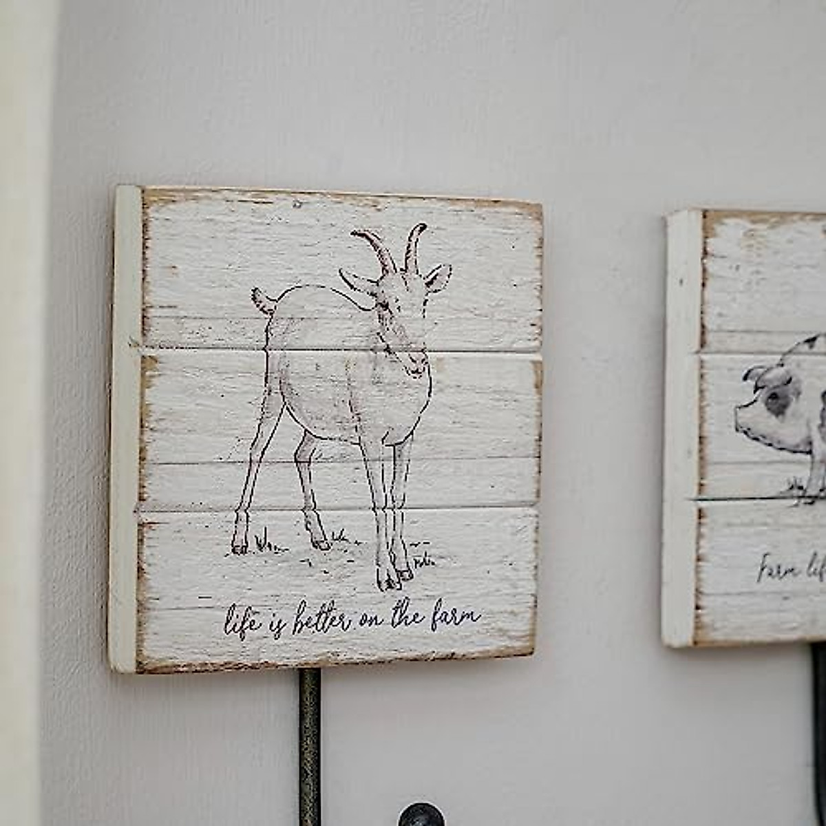 SOFFEE DESIGN Set of 4 Vintage Farmhouse Wall Hooks, with Shabby Craft Farm Animals Goat Rooster Pig Cow Printing, Heavy Duty Hanger Hooks Wall Mounted Hanging Rack Hooks