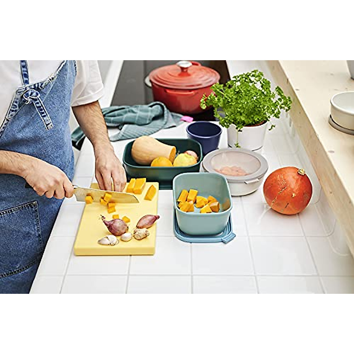 Mepal, Cirqula Set of 4 Multi Food Storage and Serving Bowls with Lids, Food Prep Containers, Shallow, Nordic White, 1 each (12oz, 25oz, 42oz, 76oz), 1 Set