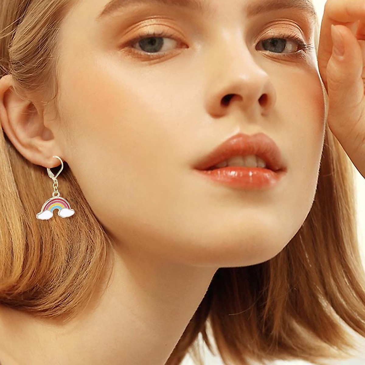 Beebeecraft 1 Box 20Pcs Leverback Earring Findings 18K Gold Plated French Earring Hooks 15.6x10mm Ear Wire Clip Earring Connector with 20Pcs Open Jump Rings for Jewelry Making