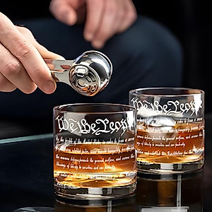 YJGS Whiskey Glasses, US Constitution Glass We The People Whiskey Glasses Set of 2, 12 oz Old Fashioned Rocks Glasses, American Patriotic Whiskey Glasses Gift for Men Dad