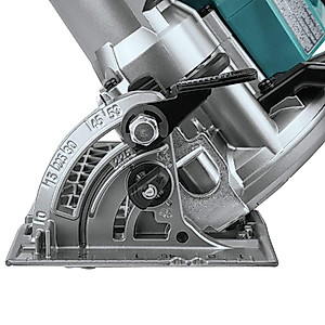 Makita 40V Max XGT Brushless Lithium-Ion 7-1/4-Inch Cordless Rear Handle Circular Saw Kit (4 Ah)