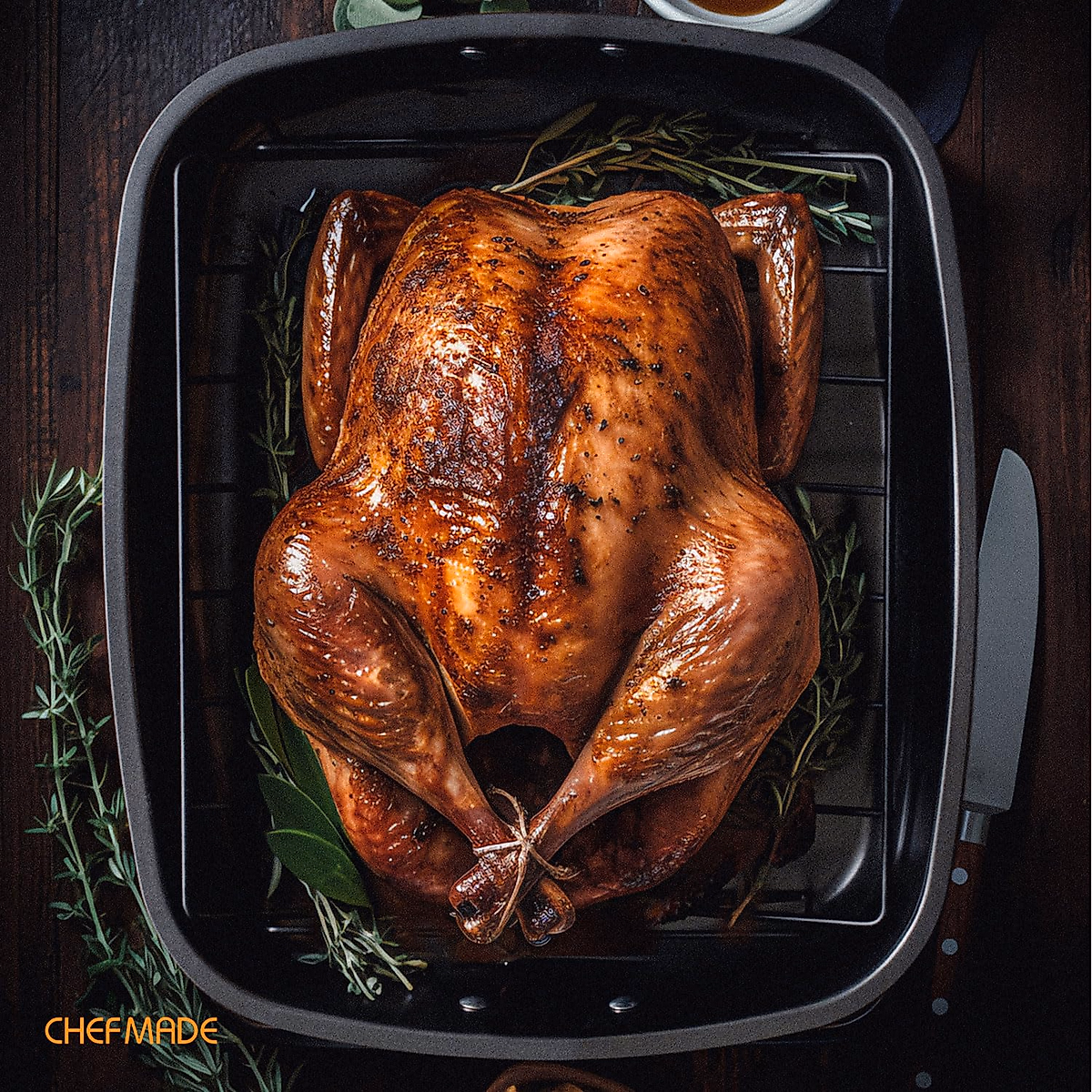 CHEFMADE Roasting Pan, 17-Inch Non-Stick Large Roasting Pan for Turkey, Roaster Lasagna Pan with V Rack Rectangular Deep Dish Oven-BBQ Bakeware for Oven Baking 17.1" x 14.1" x 3.3" (Black)