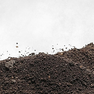 Michigan Peat 20 Pound Bag of Garden Magic General Purpose Moisture Retaining Potting Soil Mix for Indoor and Outdoor Planting