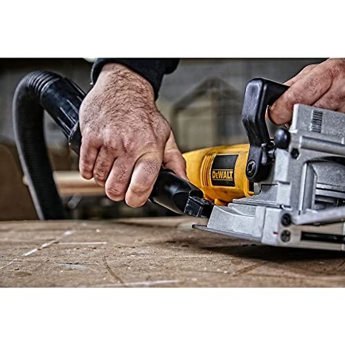 DEWALT Biscuit Joiner, 6.5 Amp, 10,000 RPM, Retractable 45 Degree Notch, For Depth Spots (DW682K),Yellow