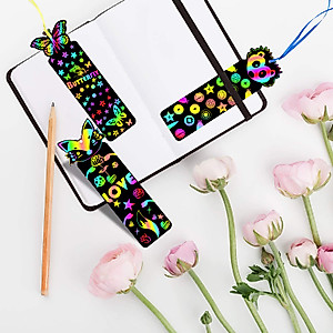 Blulu 100 Pieces 20 Styles Valentines Animal Scratch Bookmarks for Kids Magic Scratch Bookmarks DIY Bookmark Crafts with 100 Pieces Ropes and 20 Pieces Wood Stylus for Boys Girls Students Classroom