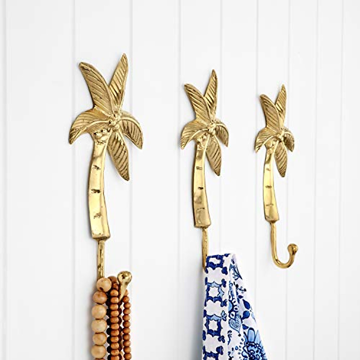 Coastiva Brass Palm Tree Decorative Wall Hook, Coastal Home Decor for Towel Holder in Bathroom, Wall Mounted Nautical Style Hooks for Hanging Coat, Robe, Bag, Towels, Hat, Purse and Key
