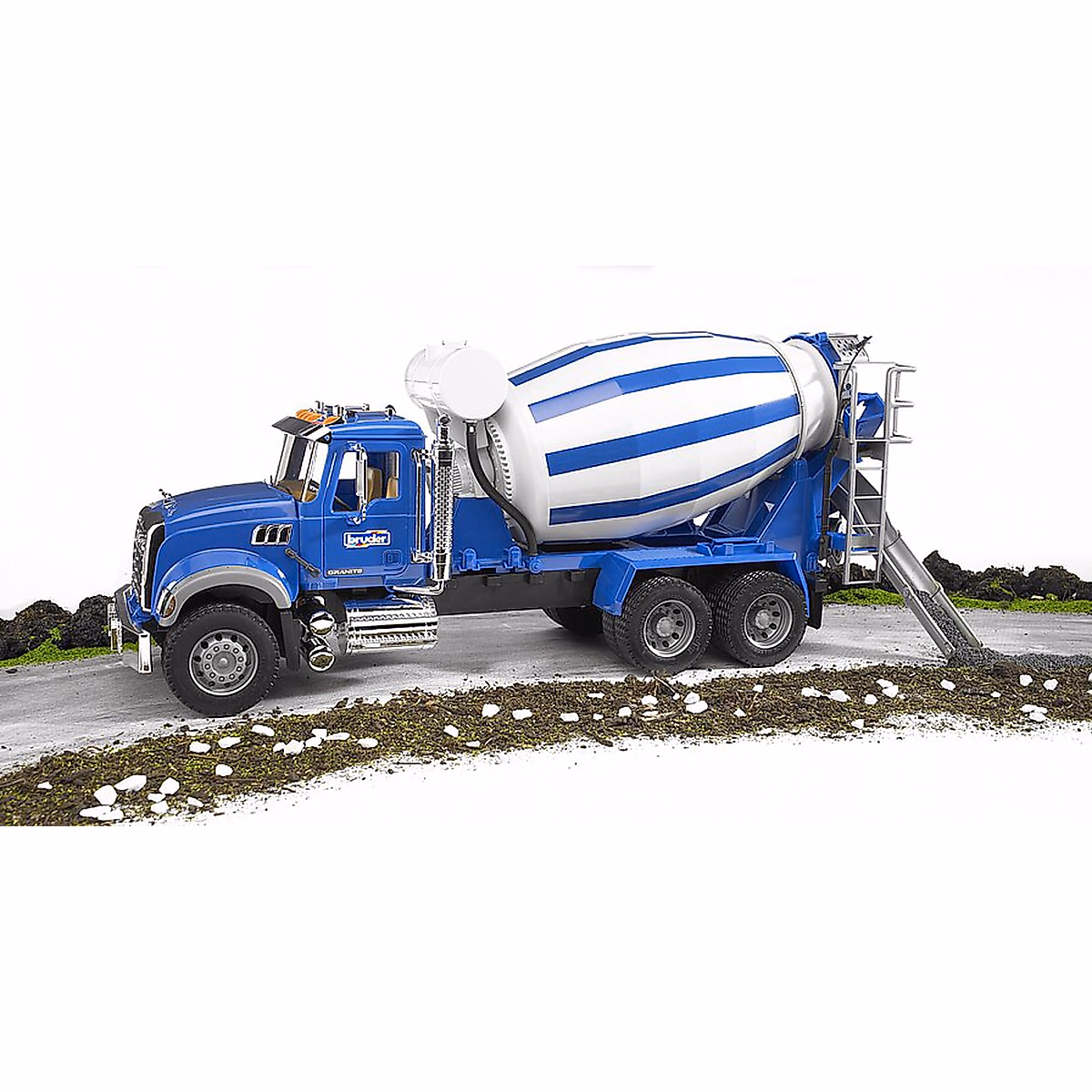 Bruder 02814 Mack Granite Cement Mixer Truck