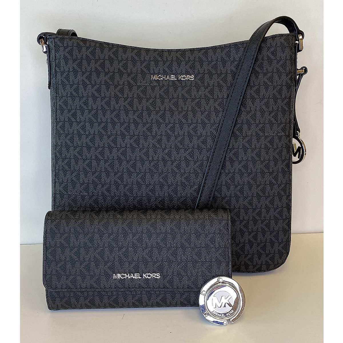 Michael Kors MICHAEL Michael Kors Jet Set Travel Large Messenger Crossbody bundle with Trifold Wallet Purse Hook (Signature MK Vanilla)