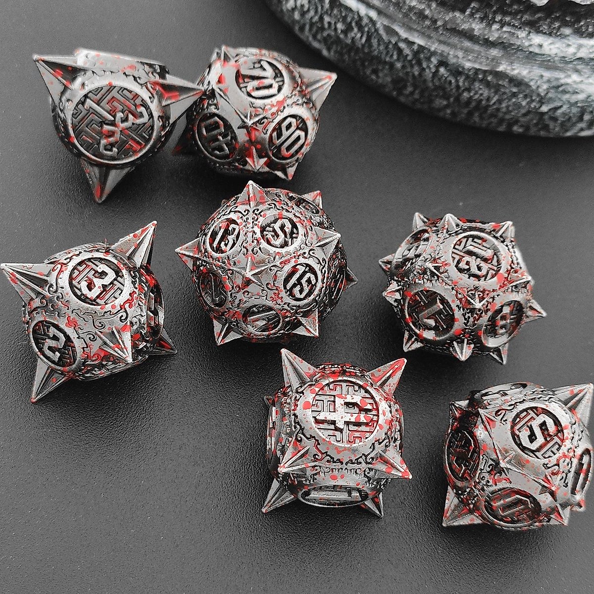 AJKDEUIH Metal DND Dice Set Dungeons and Dragons D&D RPG Polyhedral Giant Dice Set D20 D and D MTG D6 Role Playing Pathfinder Table Games Accessories with Black Dice Storage Bag-Bloodstains