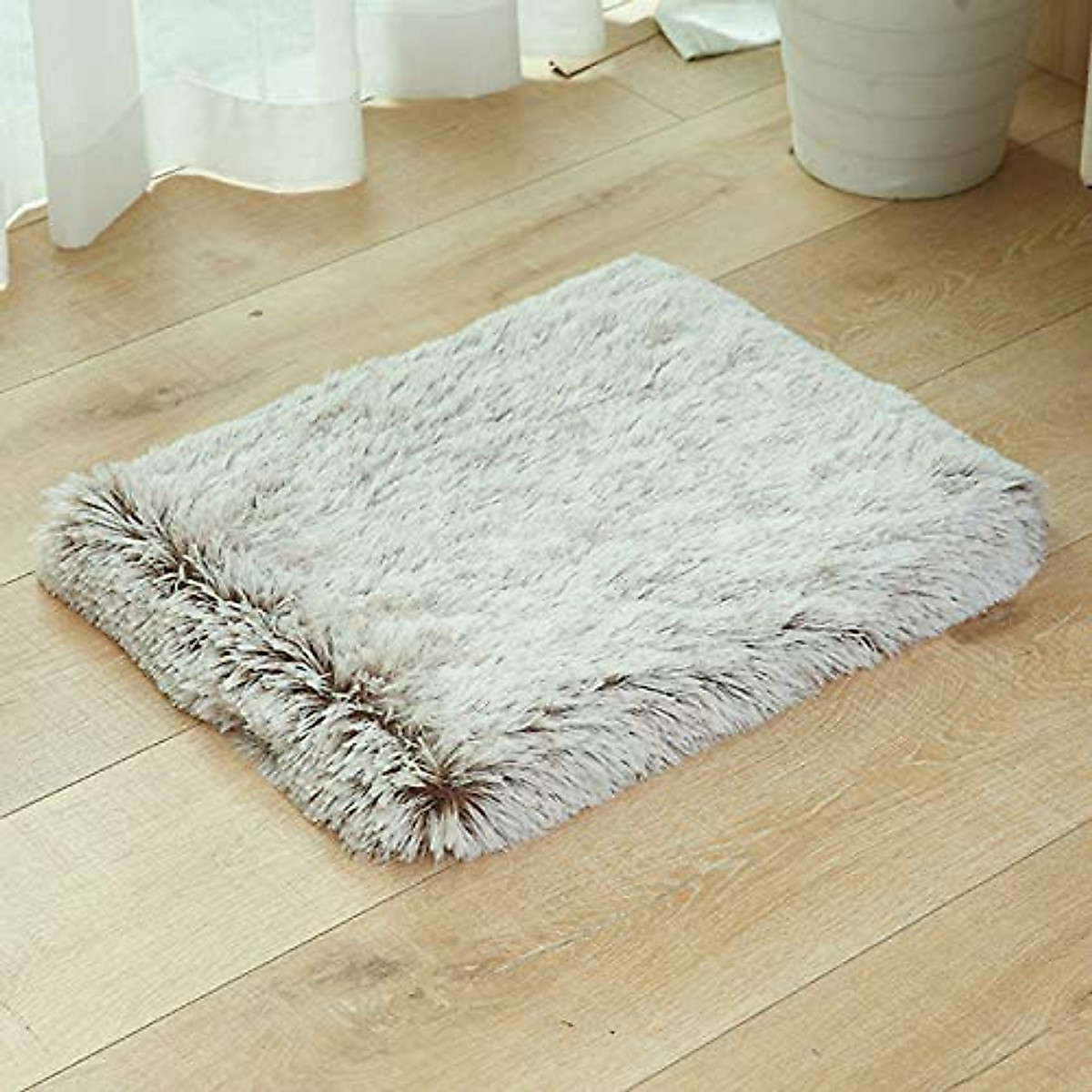 Pet Blanket Bed Pad Dog Blanket Mat Waterproof Washable Plush Square Dogs Cats Pets Warm Sleeping Bed Cover Mat for Dogs Cats - White + Grey M