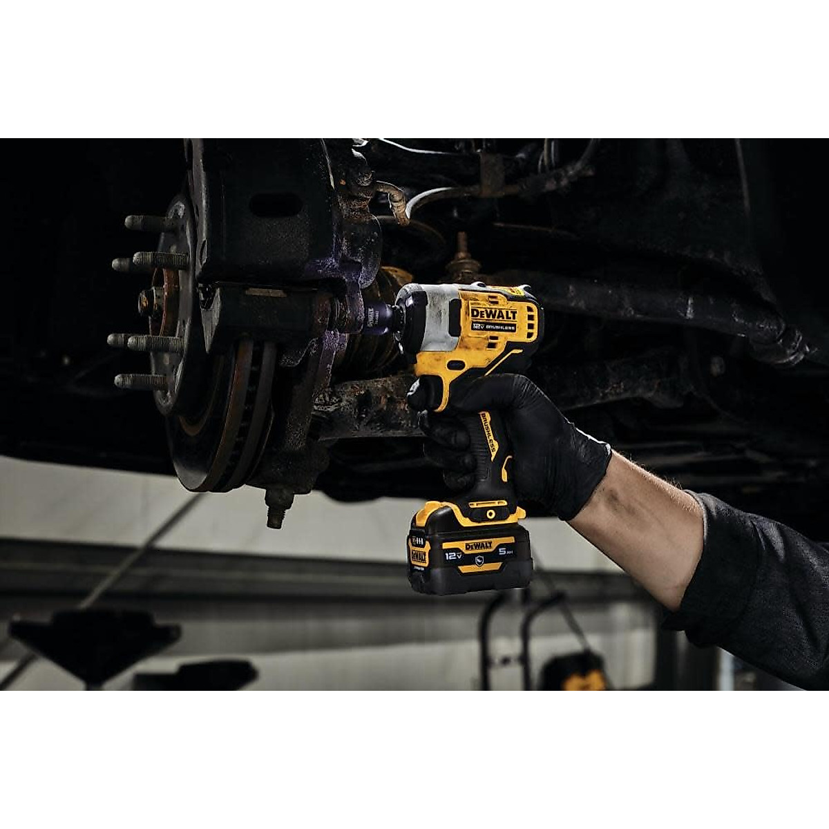 DEWALT DCF901GJ1G1 XTREME 12V MAX* Brushless 1/2 in. Cordless Impact Wrench Kit