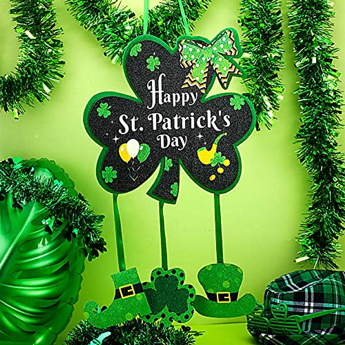 Jetec Happy St. Patrick's Day Decor Shamrock Door Sign Irish Hanging Wall Decoration Welcome Board Felt with Rope for Home Party