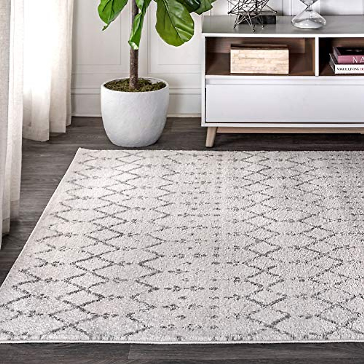 JONATHAN Y MOH101B-5 Moroccan Hype Boho Vintage Diamond 5 ft. x 8 ft. Area-Rug, Bohemian, Southwestern, Casual, Transitional, Pet Friendly, Non Shedding, Stain Resistant, Easy-Washing, Cream/Gray