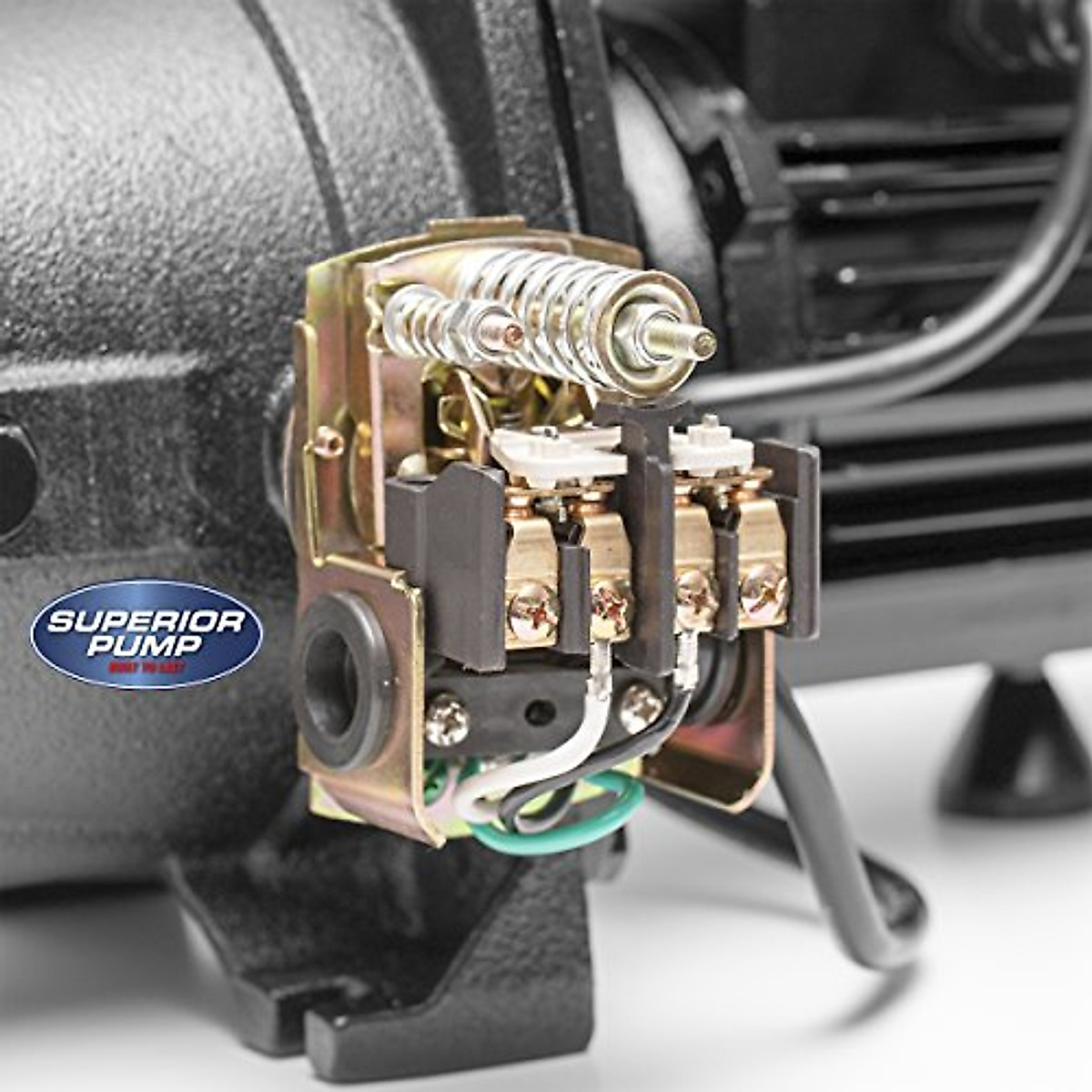 Superior Pump 94520 1/2 HP Cast Iron Convertible Jet Pump Kit W/24L, 24L Tank, Black