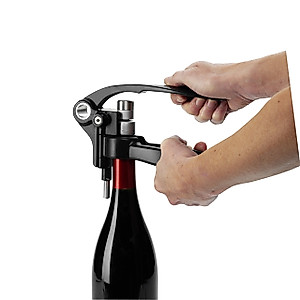 le Creuset Foilcutter Gift Set, Black Lever model