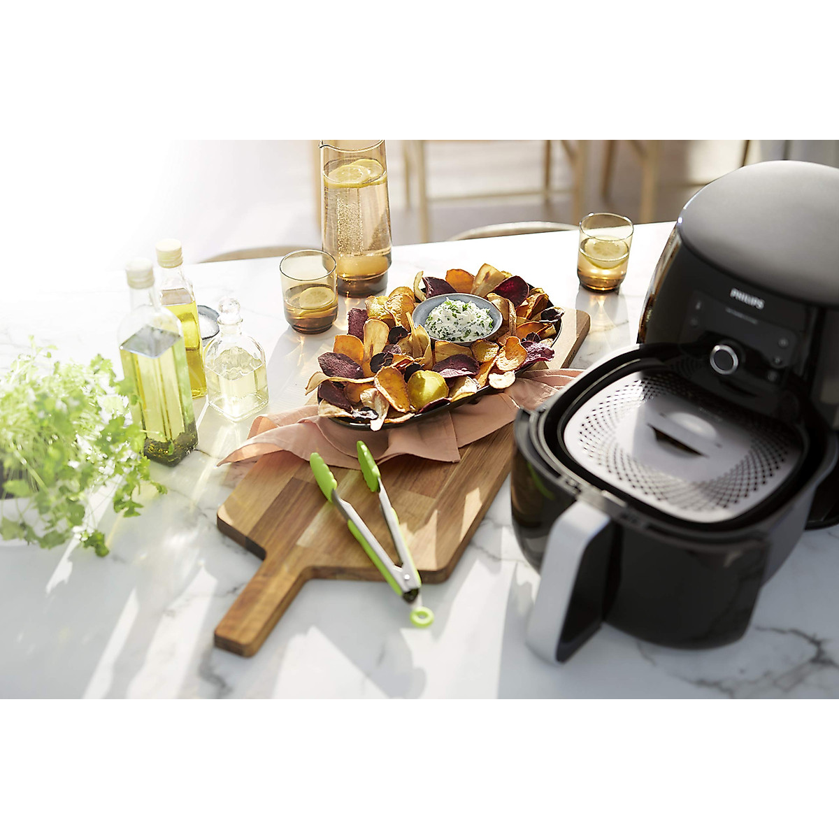 Philips Kitchen Appliances Snack Master Accessory Kit for Philips Airfryer XXL Models, with Snack Cover and Silicone Tongs, Dishwasher Safe Parts for Easy Cleaning, Foldable Legs, Silver (HD9954/01)