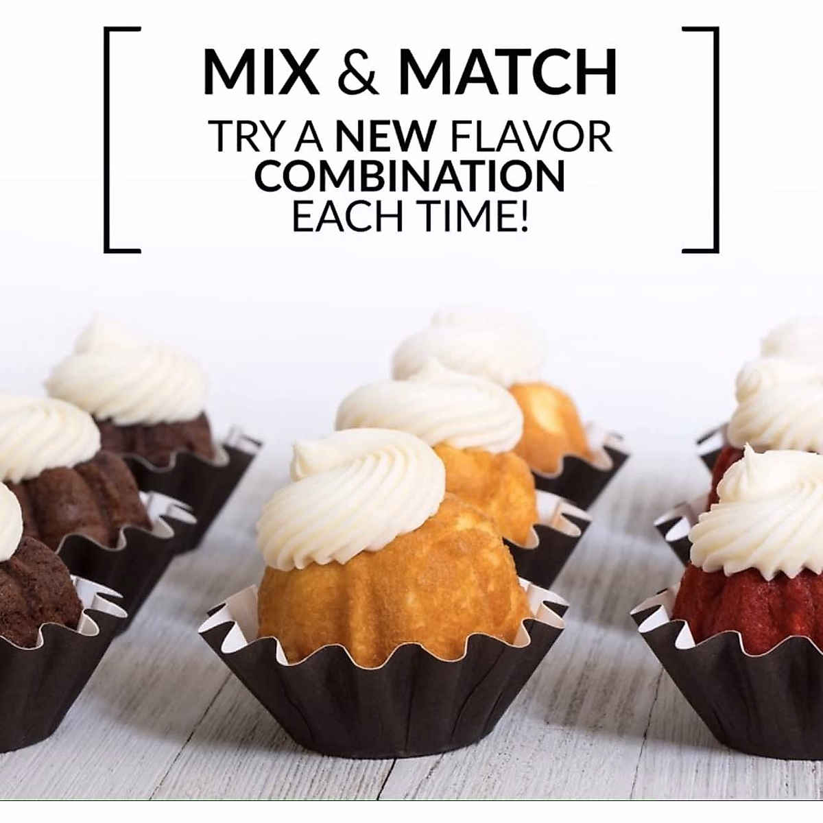 Nostalgia MyMini Lava & Bundt Cake Maker-mini breads, mini muffins, compact size (Navy)