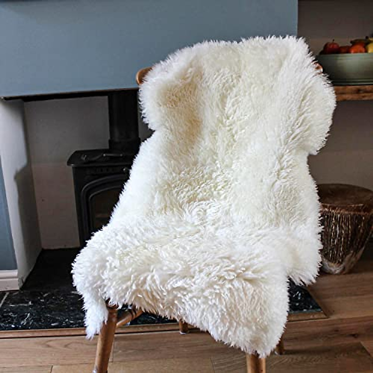 Sheepskin Natural Fluffy Fur Rug Genuine Single Pelt Luxuxry 2 x 3 Ivory White Sheep Skin Area Rug for Bedroom (24Inch x 36Inch, 60.96cm x 91.44cm)