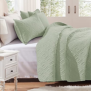 COZYART Quilt Set Queen Size Sage Green Lightweight Bedspread with Pillow Shams Soft Coverlet Bedding Sets for All Season,Dimond,3 Pieces,1 Quilt 2 Pillow Shams